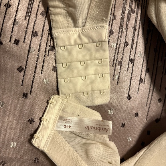 Ambrielle | Intimates & Sleepwear | Plus Size Bra 44d | Poshmark